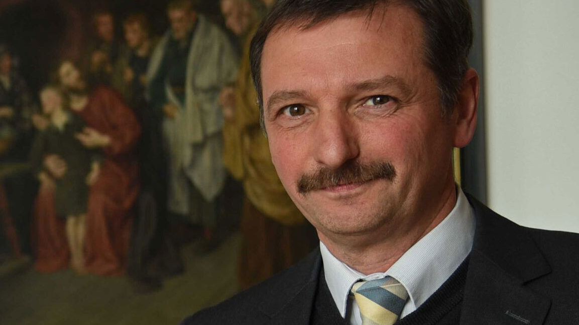 Vom Richterstuhl zum Lehrstuhl und zurück